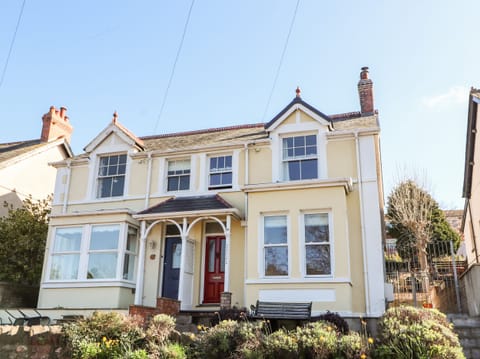 WESTFIELD, family friendly, country holiday cottage in Conwy | Gyffin ...