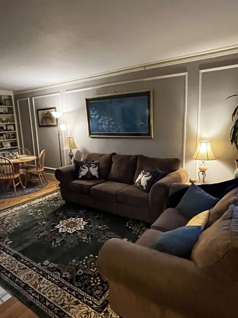 Everyman's House in Westnedge Hill | Kalamazoo, MI | VacationRenter