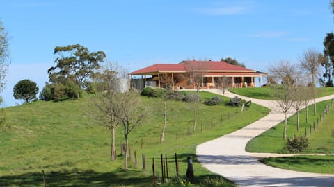 Clare View HOUSE - Clare View Accomm | Clare | VacationRenter