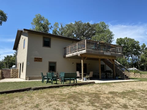 NeSoDak Lake View Lodge on Lake Enemy Swim | South Dakota | VacationRenter