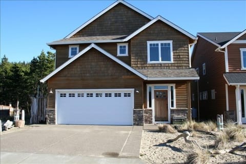 Ideal for 2 Families, quiet but close to beach! | Pacific City, OR ...