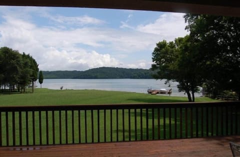 Tellico Village, a sud-ovest di Knoxville, Lakefront Community ...