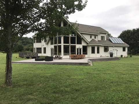 Three Ridges Haven- Devils Backbone Brewing Company | Massies Mill ...