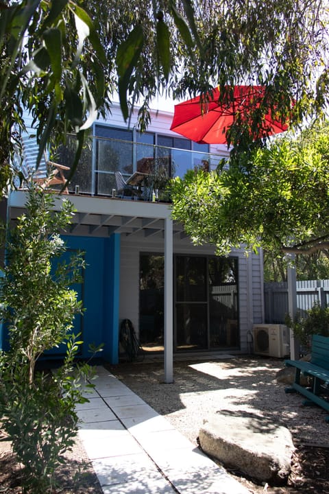 Short walk to surf, shops and all the best things Torquay has to offer ...