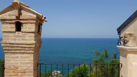 Casa indipendente “cala turchino” | Abruzzo | VacationRenter