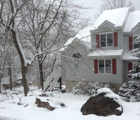 Plan ahead for winter get away or ski season rental Request quote close ...