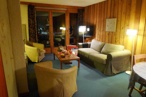 T2 56m2 apartment facing south in front pra-wolf tracks 1600m - 6 pers ...