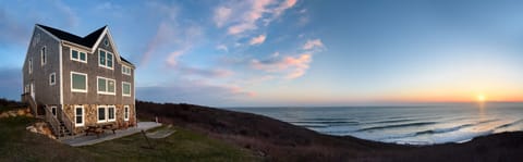 Vues de la première rangée du surf | Block Island, RI | VacationRenter