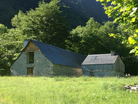Chalet 10 people, in the Louron valley | Catalonia | VacationRenter