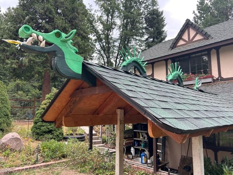 Garden Loft, Very Private, Cov. Gar. 1 BR. 1 BA. 1 Mi to MS. | Mount ...