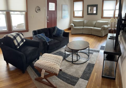 1st Class Rentals 4 Bedroom 2 Bathroom House | Oneonta, NY | VacationRenter