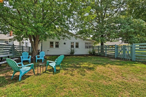 'The Blue Crab Cottage' - 3 Blocks From The Beach! | Colonial Beach ...