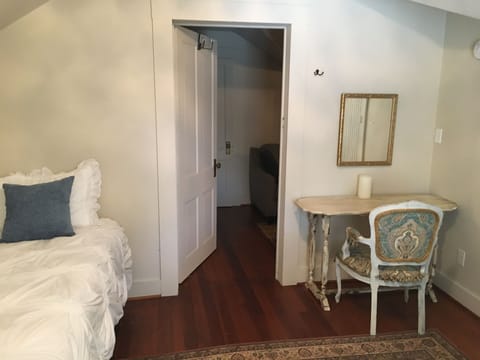 Lacey room of Cala Lily | Carmine, TX | VacationRenter