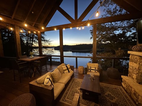 Luxury Lakefront Home on Beautiful Lake Blue Ridge - Double Deck Dock ...