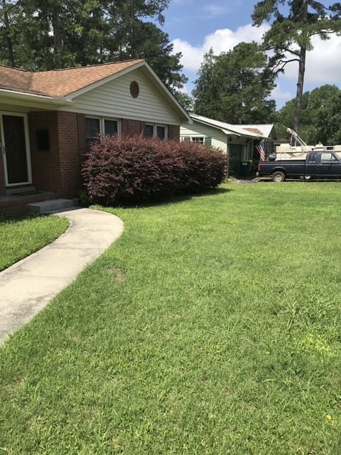 Peaceful ranch home close to downtown | West Columbia, SC | VacationRenter