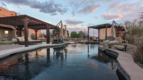 ADOBE MANOR \/\/ Main + Guest Home \/\/ Sleeps 20 | Mesa | VacationRenter