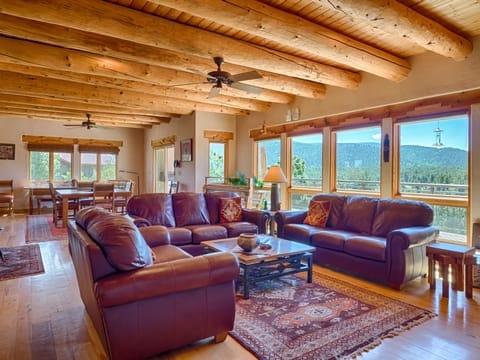Luxury Million Dollar Mountain Views: Golf Course Community across Ski ...