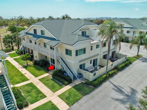 Updated modern 1st floor condo on Carlin Park and close walk to the ...