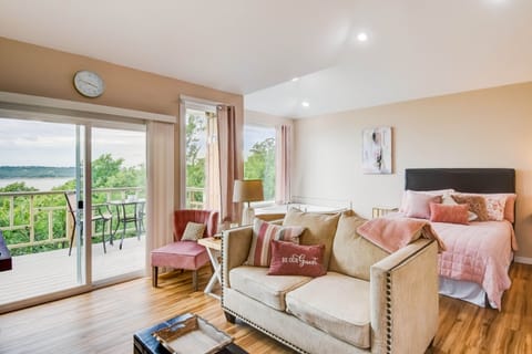 Birds Eye Lakeview for Two | Longtown, OK | VacationRenter