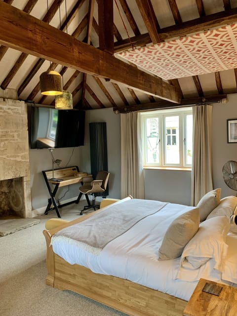 The Coach House - Detached historic coach house | Stroud | VacationRenter