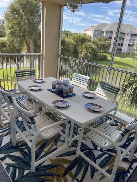 JUPITER BAY RESORT LAKEVIEW! 5 MIN TO BEACH, CARLIN PARK, RESTAURANTS ...