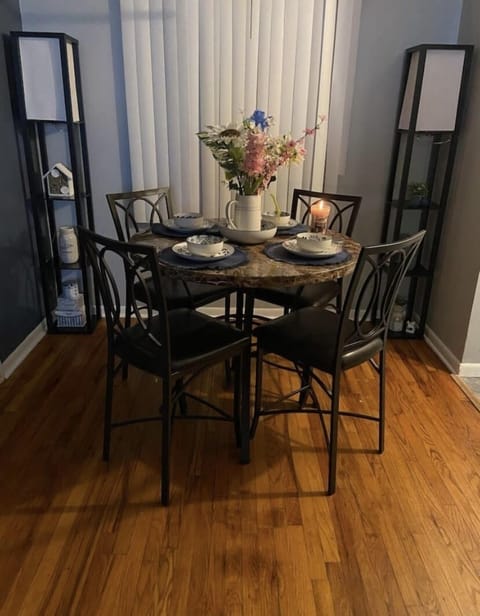 Short distance travel to and from DTW Airport. | Inkster | VacationRenter