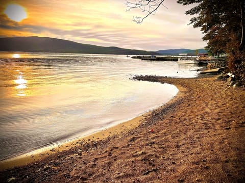 Cozy Studio Cottage with shared private beach on Newfound Lake ...