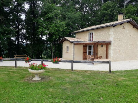 Gite Eymet, 2 bedrooms, 4 persons | Eymet | VacationRenter
