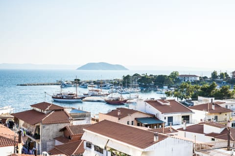 Deluxe suite with a breathtaking sea view by KaliThea Suites ...