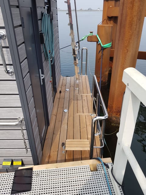 Hausboot für 2 Gäste mit 30m² in Heiligenhafen | Heiligenhafen ...