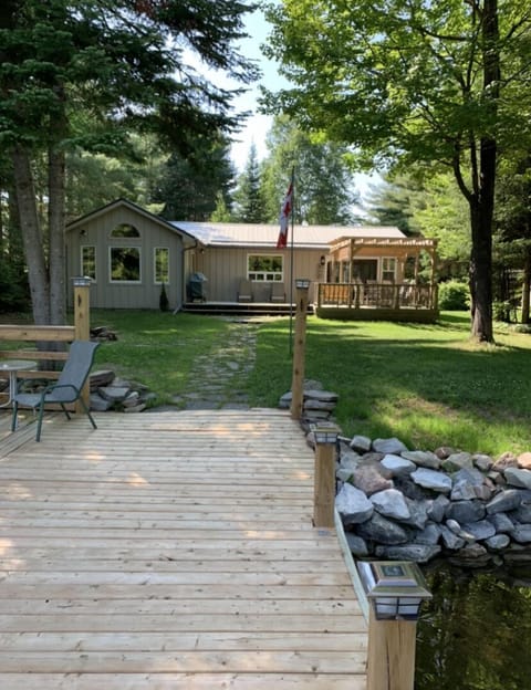 Private Waterfront Cottage, Rivermist Retreat | Kawartha Lakes ...