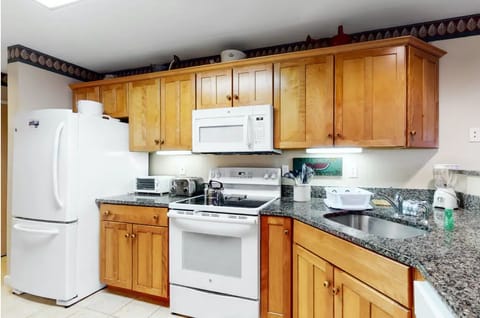 Smuggs condo close to skiing! | Cambridge | VacationRenter
