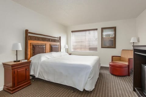 Impeccable Studio w Pool in Oak Ridge at Branson | Branson, MO ...