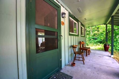 Saratoga Garden Motel - Room 3 | Saratoga Springs | VacationRenter