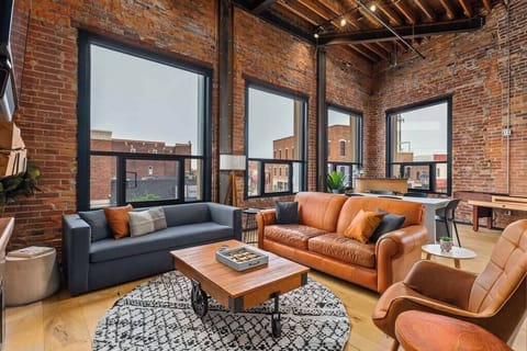 XCHNG. 3 Bedroom Luxury Loft., XCHNG. Modern Loft in the heart of ...