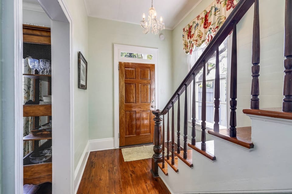 Lighthouse Villa by AvantStay | Walk to Southernmost Point w/ Private ...