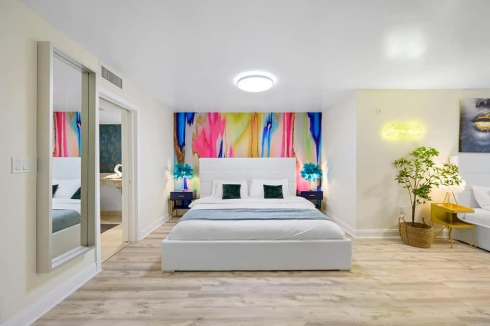 Ocean Drive Oasis Rooftop Pool & Bar | Flamingo Lummus, FL | VacationRenter