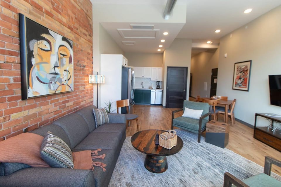 Luxury Residential Suite Duluth Press 101 | Duluth, MN | VacationRenter