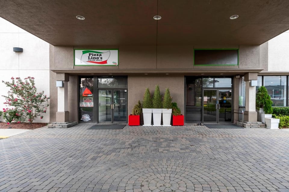 Red Roof PLUS Newark Liberty Airport - Carteret | Woodbridge Township ...