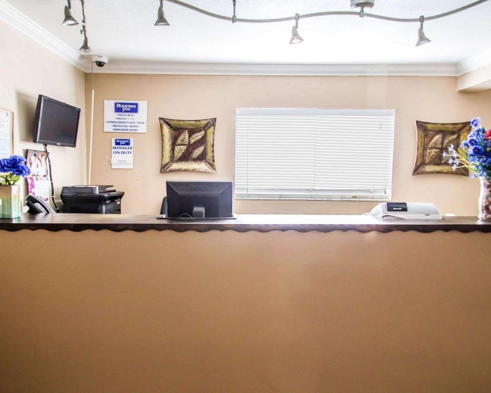 Rodeway Inn Apopka South | Apopka, FL | VacationRenter