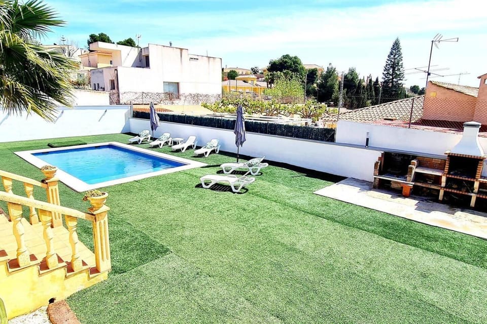 The Grand Pool Chalet and BBQ | Alacantí | VacationRenter