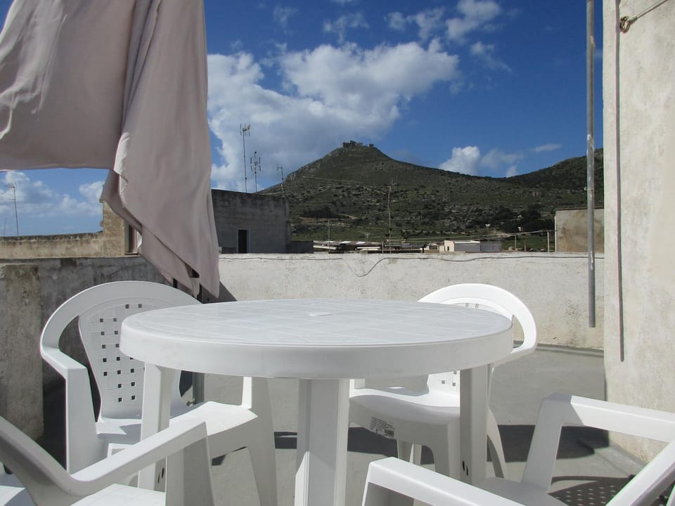 Le Case Di Tufo- Casa del sole | Favignana | VacationRenter