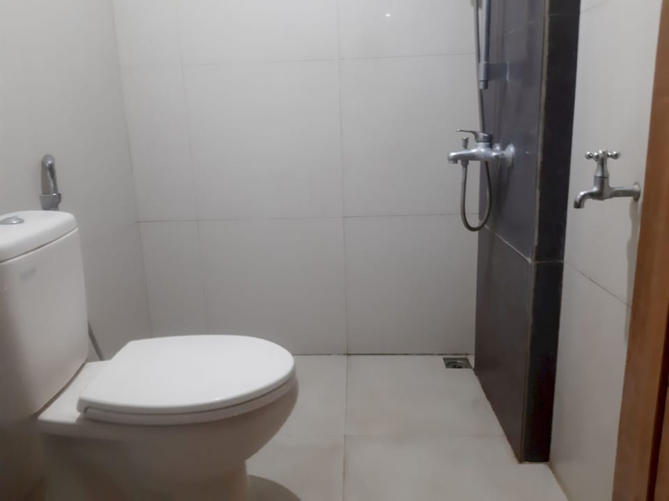 Hotel O Bidara Guest House Syariah | East Java | VacationRenter