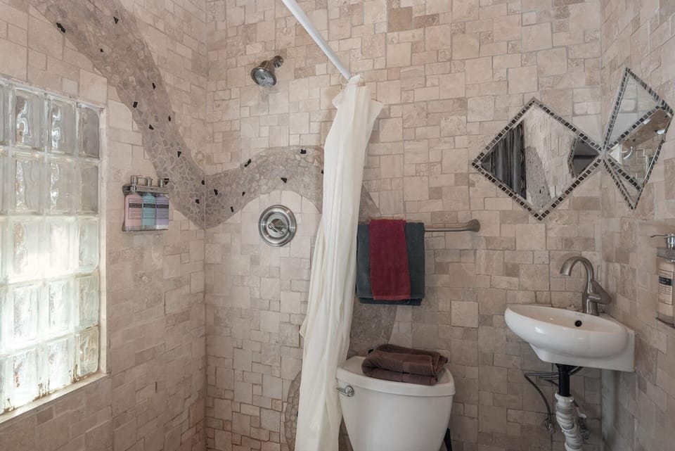 Sandoval's Guest house in the Upper canyon | Ruidoso, NM | VacationRenter