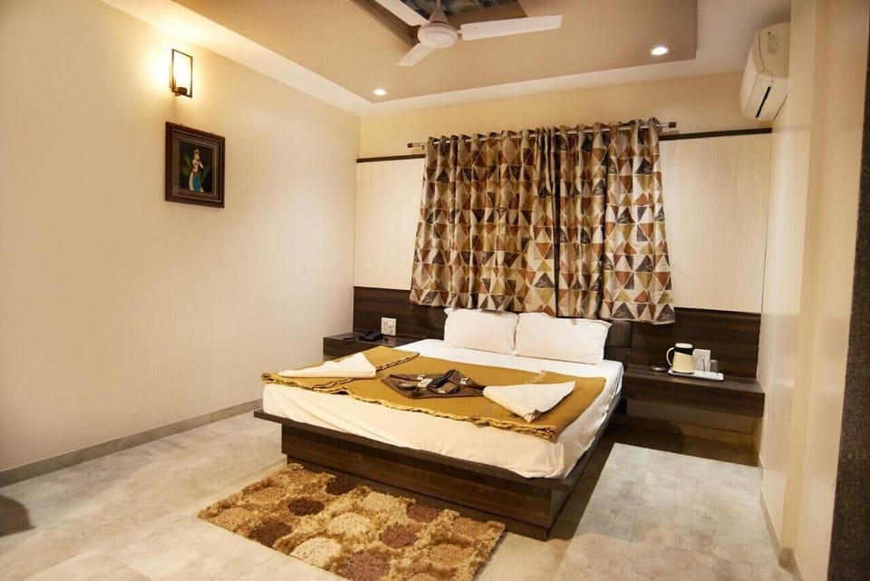Hotel Sai Suraj Park | Maharashtra | VacationRenter