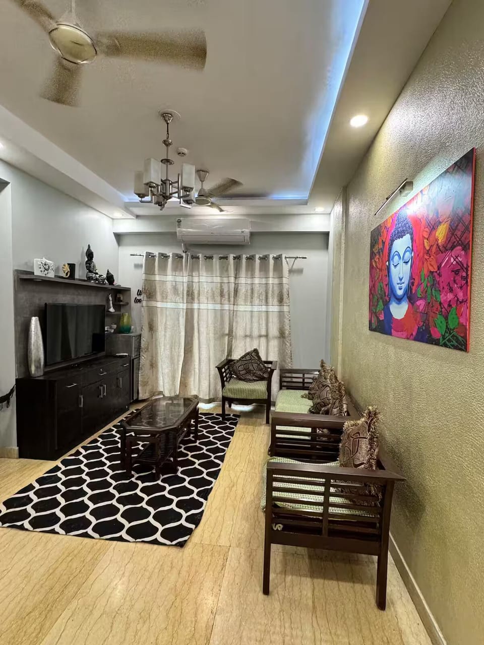 Apartment in Noida Best Location 2BHK | Noida | VacationRenter