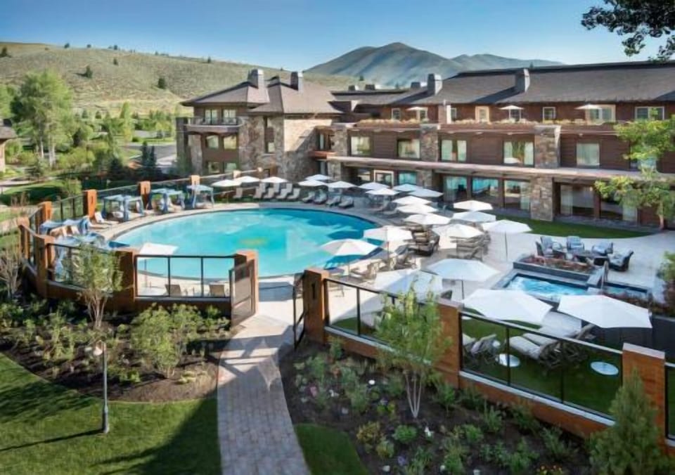 Sun Valley Resort, Lodge II Three Bedroom Apartment Plus | Ketchum, ID ...
