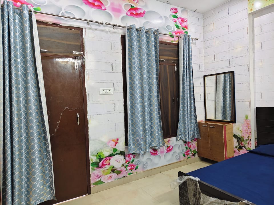 Gauri Shankar P Guest house | Varanasi | VacationRenter