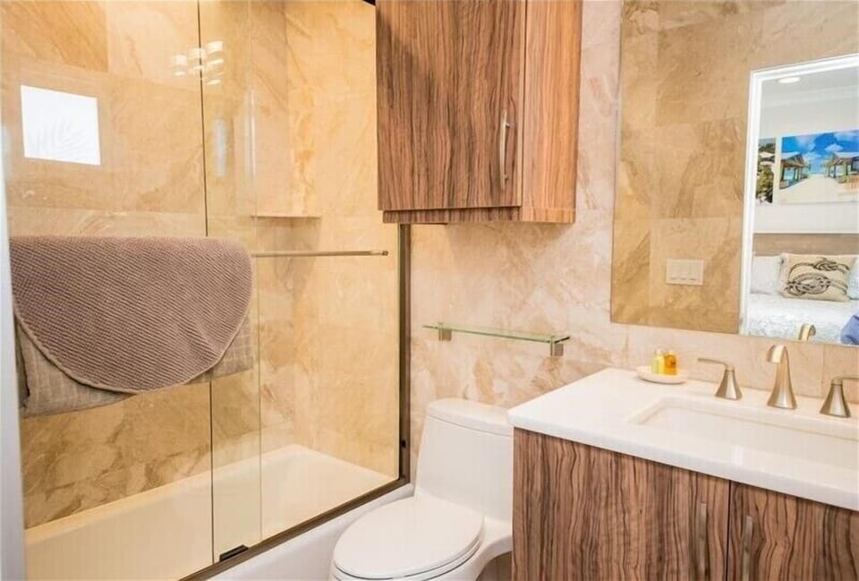 The Rod and Reel Resort-Grand Suite 8 | Anna Maria Island, FL ...