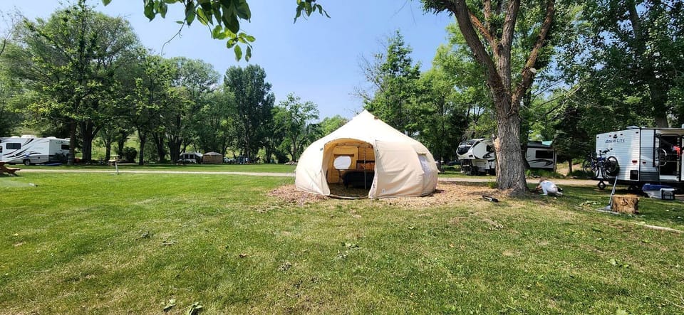 Luna Bell on the Lake, Winthrop, WA | Washington | VacationRenter